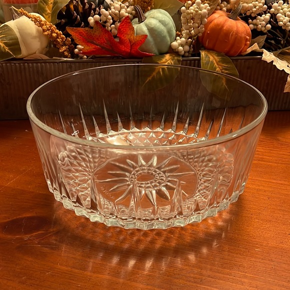 Arcoroc | Kitchen | Arcoroc France Crystal Bowl Starburst Pattern 9 ...